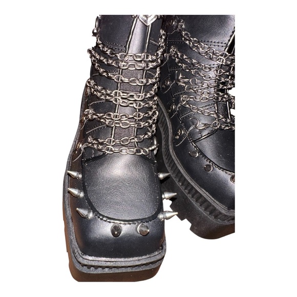 Demonia | Shoes | Demonia Wrath 55 Bat Black Platform Boots With Chains ...